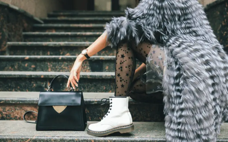 10 erreurs de mode que nous faisons ( et à changer très rapidement)