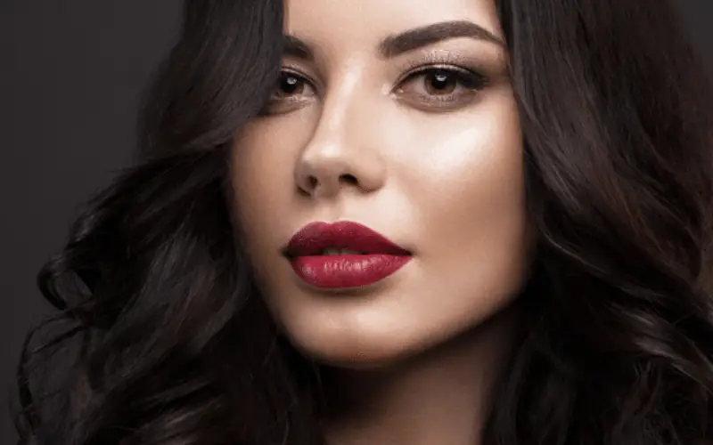 Cinq conseils pour utiliser (et abuser) sans erreur du rouge à lèvres rouge