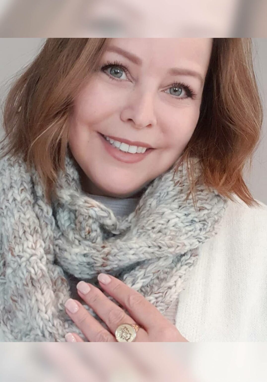 5 Couleurs de Cheveux Qui Nous Mettent En Valeur Après Nos 50 Ans