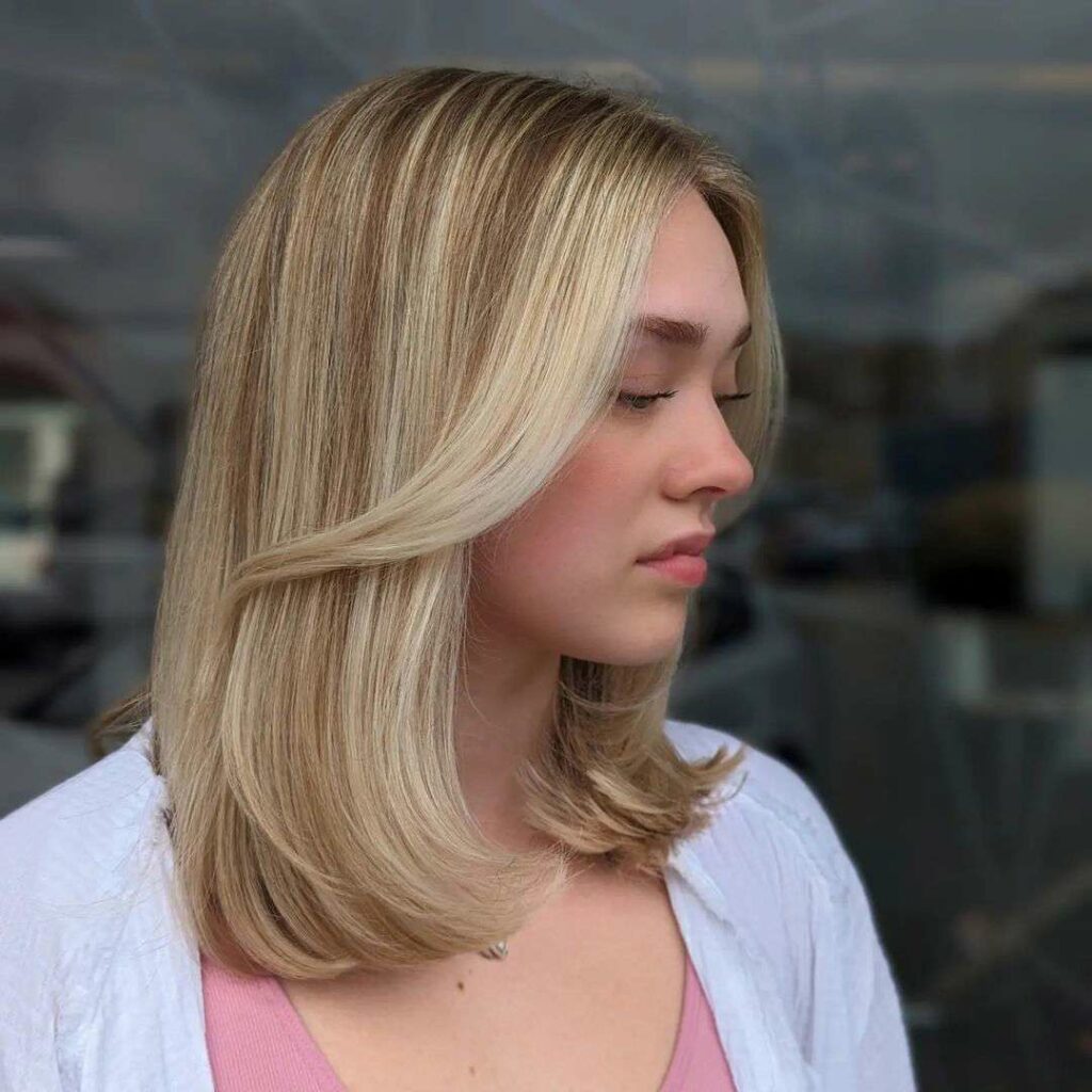 10 Coupes Papillons Pour Cheveux Courts Pour 2024