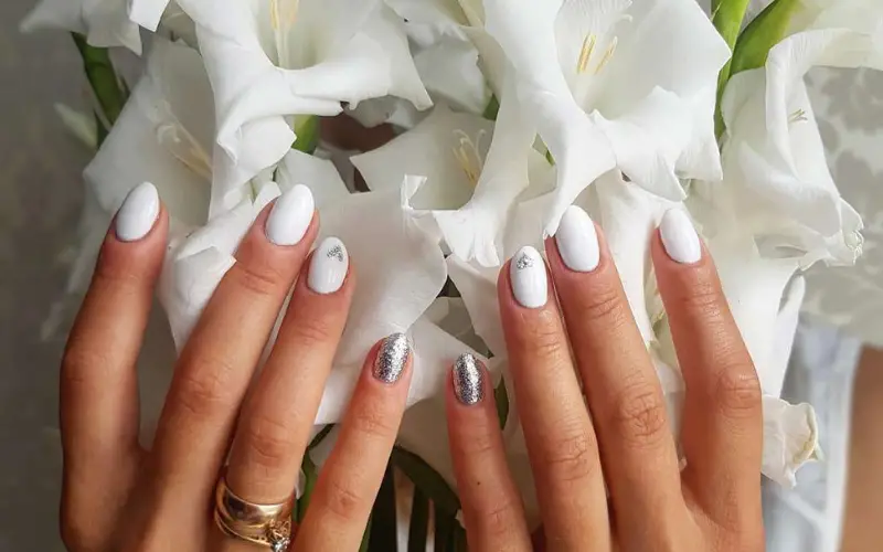 La Manucure Blanche Tendance Pour Ce Printemps 2024